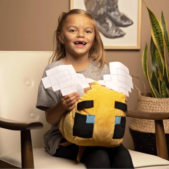 mindcraft | Toys | Mojang Minecraft Bee Plush Pillow Buddy 22 Jinx Bumble Bee | Poshmark
